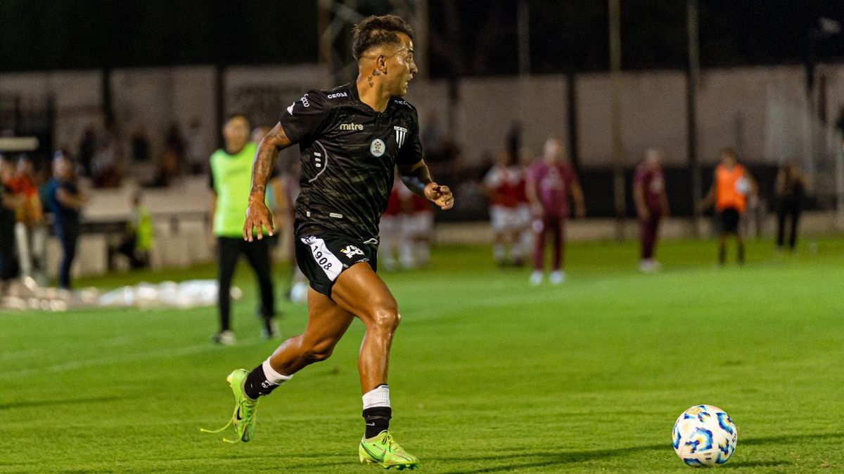 Con Brian Andrada como conductor Gimnasia y Esgrima es puntero e ...