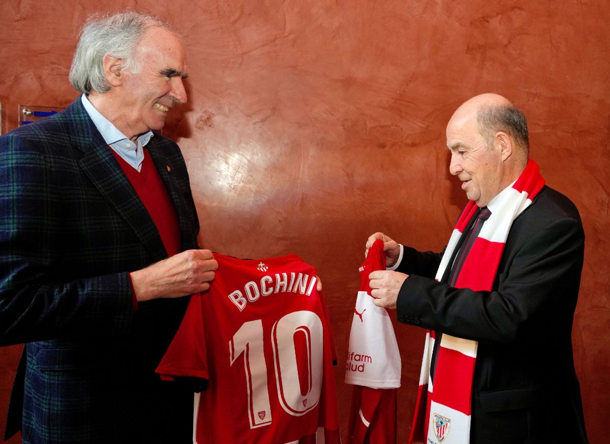 Ricardo Bochini, homenajeado en España