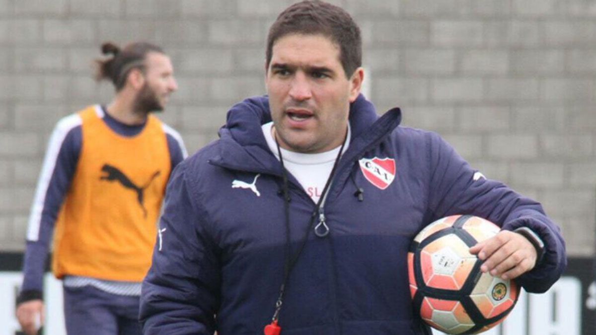 Leandro Stillitano, listo para ser el nuevo DT de Independiente
