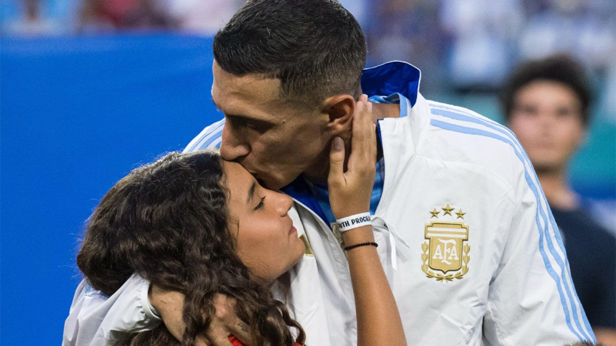 Ángel Di María vivió un gran momento con su hija en el triunfo de la ...