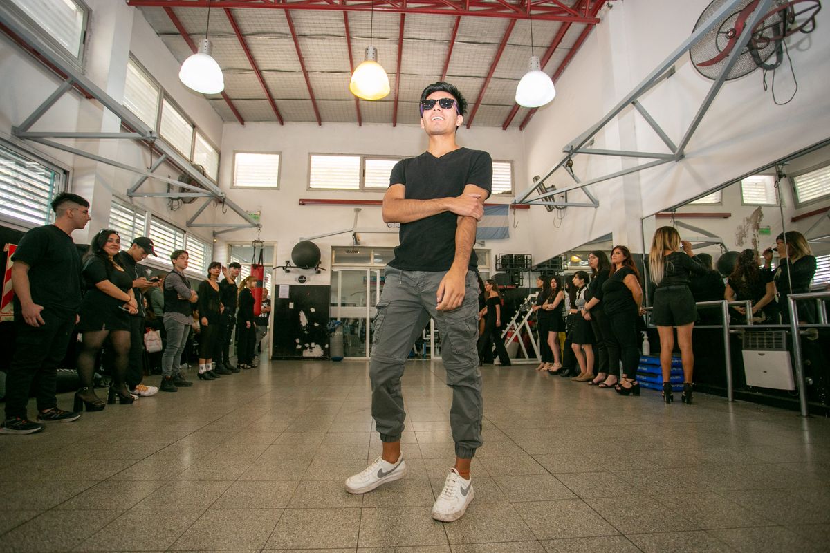 Un desfile inclusivo de moda circular causa revuelo este viernes en la ...