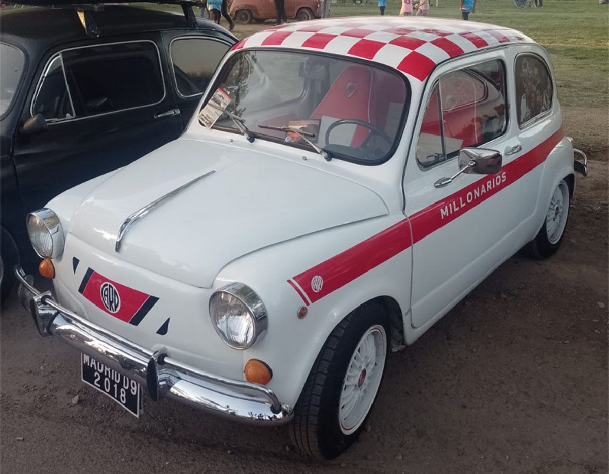 El Fiat 600 limousine estuvo en Mendoza y sorprendió a todos los ...