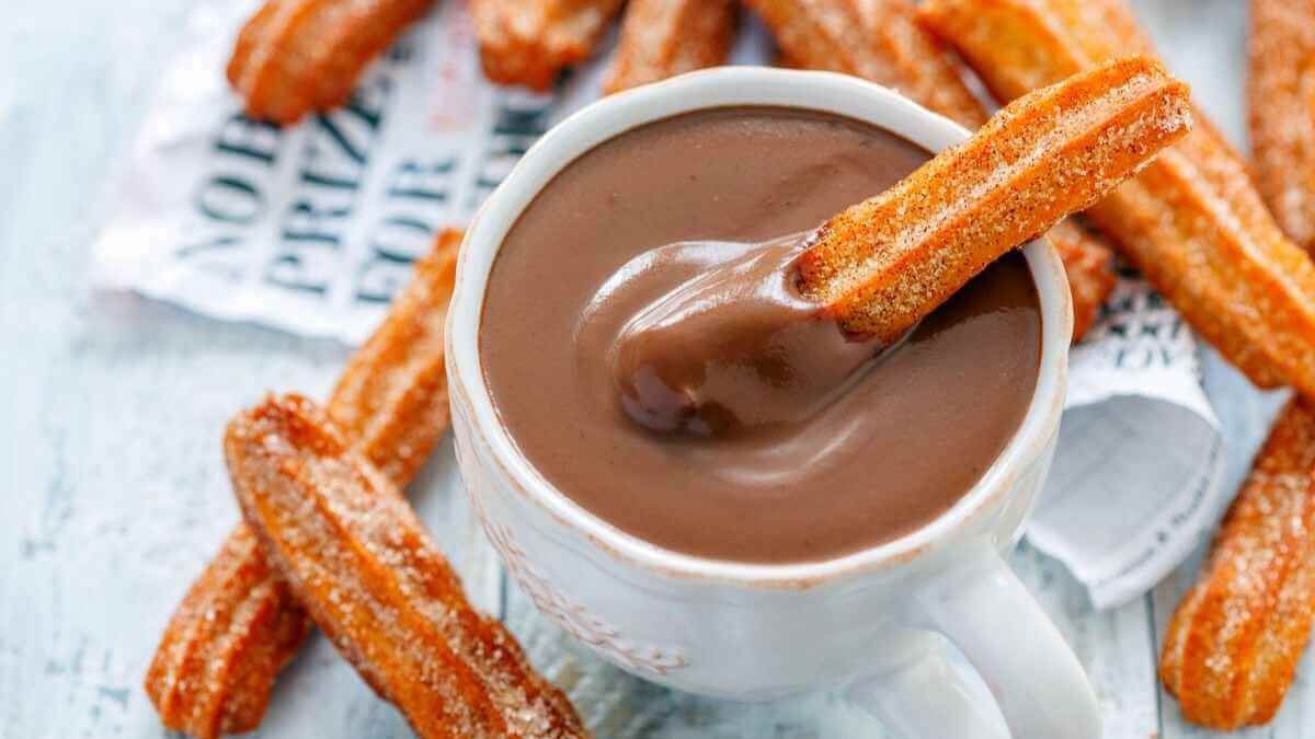 Una receta fácil para hacer churros caseros bien argentos