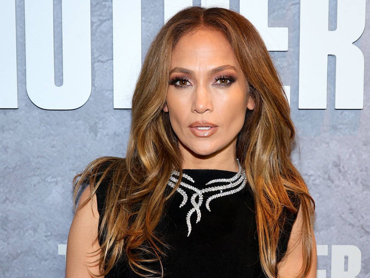 El secreto de Jennifer López para mantener una apariencia joven a sus 54 años