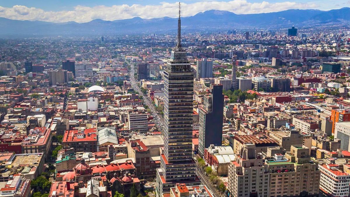 El edificio de América Latina que es el primero del mundo construido con fachada de cristal en ...