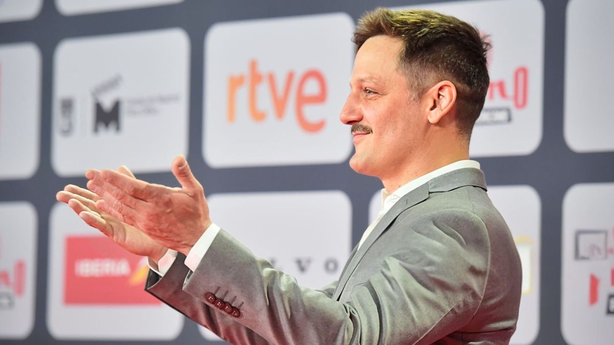 ¿Qué pasa en la serie sobre el Papa Francisco?: la protagoniza Rodrigo ...