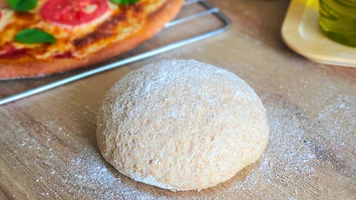 Pizza casera con 1 kg de harina: la masa fácil con 5 ingredientes ...