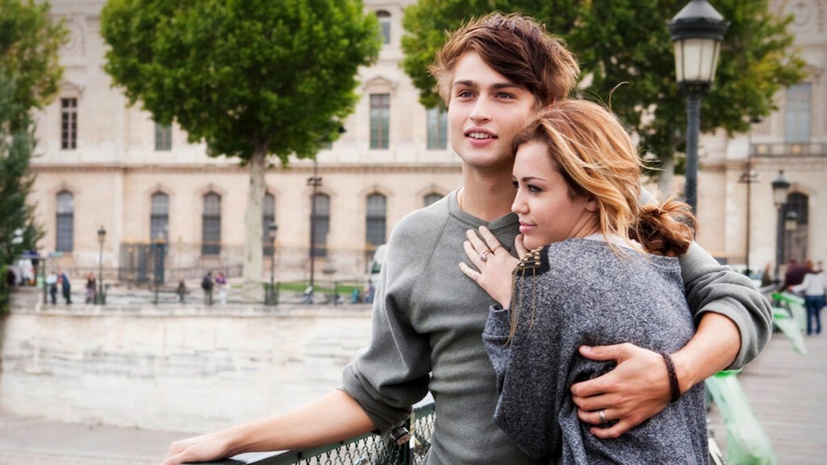 La PELÍCULA de MILEY CYRUS que le dice adiós al catálogo de NETFLIX