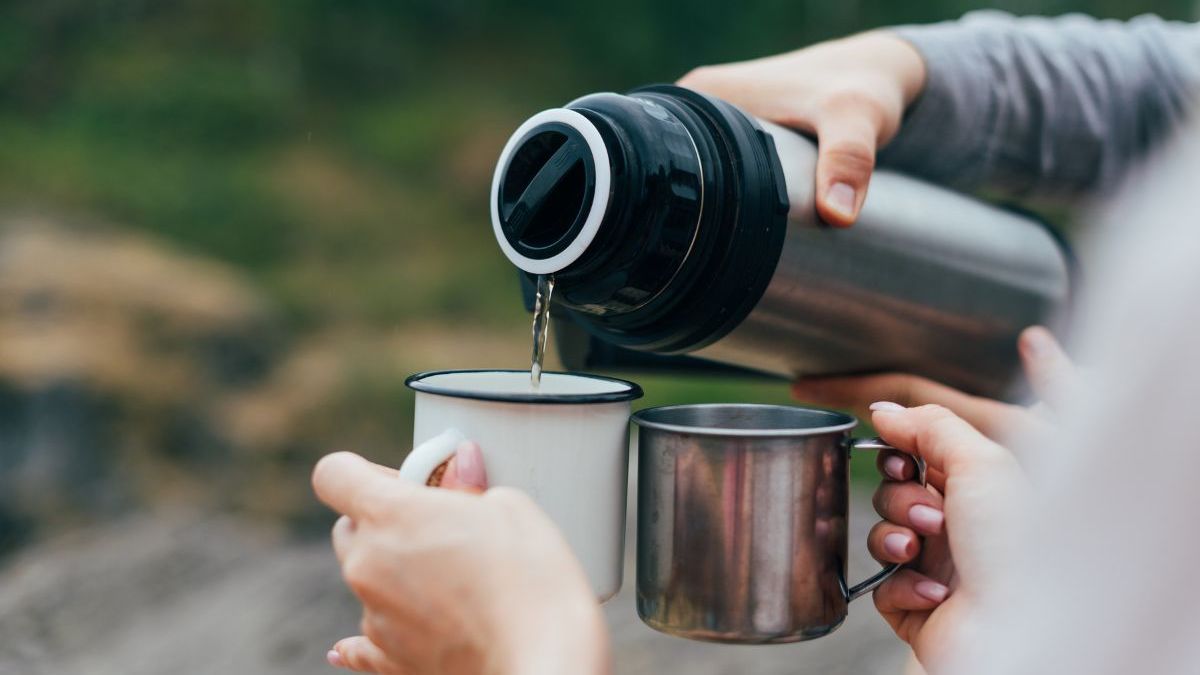 Cómo quitar el olor a humedad en un termo o botella reutilizable