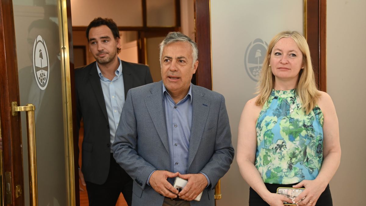 Cornejo tuvo su primera reunión de Gabinete, a la espera de las medidas ...