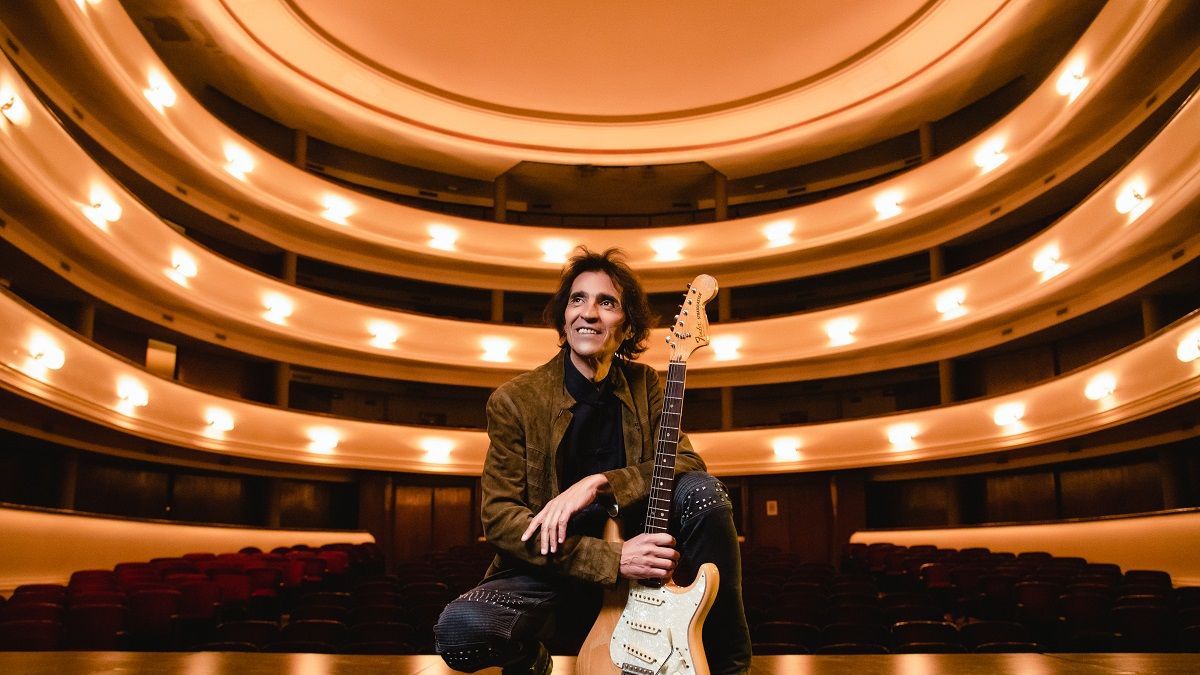 Radio Nihuil y FM Ayer presentan a Felipe Staiti en un Concierto ...