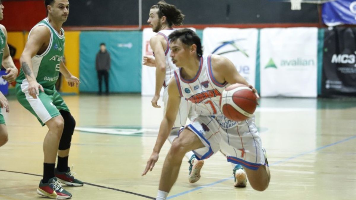Rivadavia Básquet buscará igualarle la serie semifinal a Atenas de ...