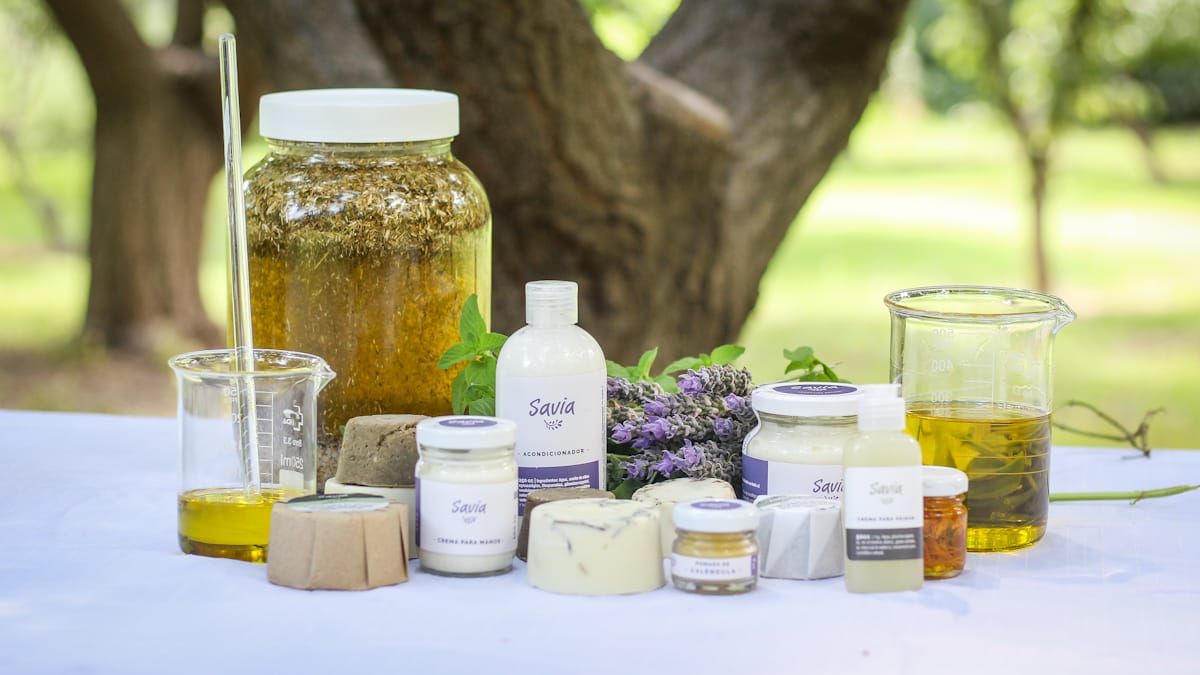 Dos amigas crearon un emprendimiento de cosmética natural, ecológica y ...