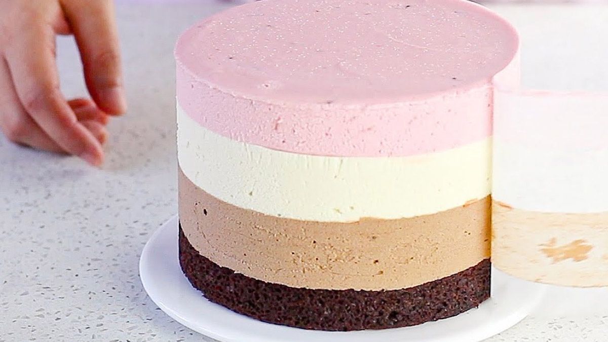 Cómo hacer una torta helada napolitano