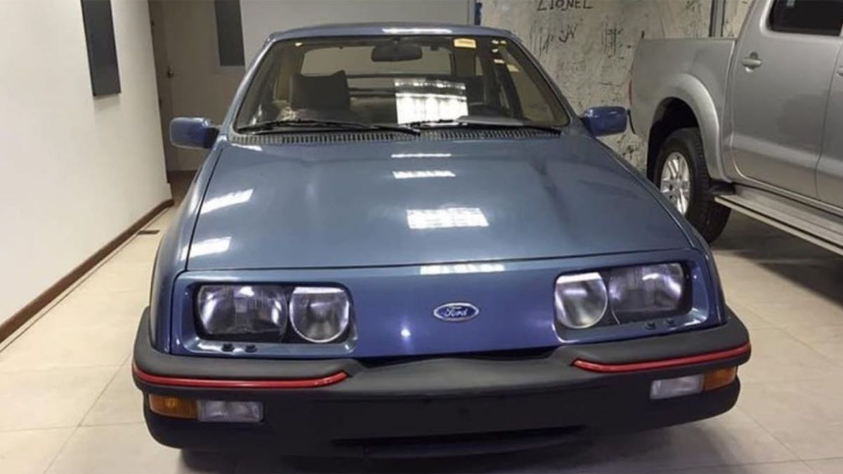 ¡Con los nylons puestos! las fotos de un Ford Sierra X R4 0km que ...