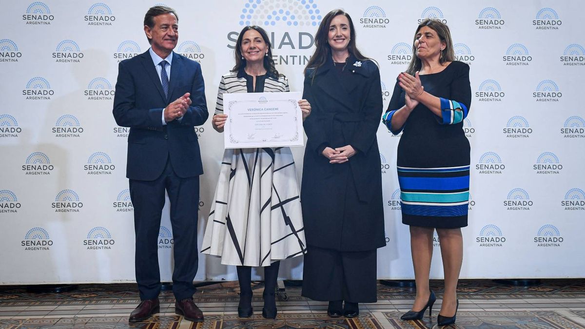 La soprano Verónica Cangemi fue reconocida por su talento y trayectoria ...