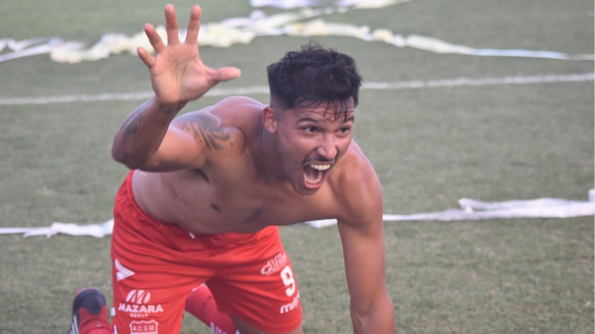 Marcelo Arguello, feliz por darle el triunfo al Atlético San Martín