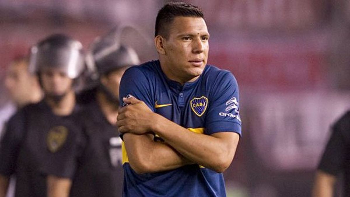 Otra vez el mismo gesto: Chávez provocó a la gente de River