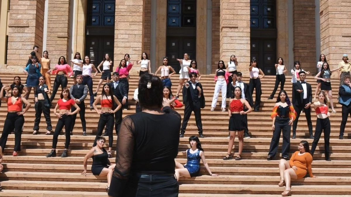 Un desfile inclusivo de moda circular causa revuelo este viernes en la ...