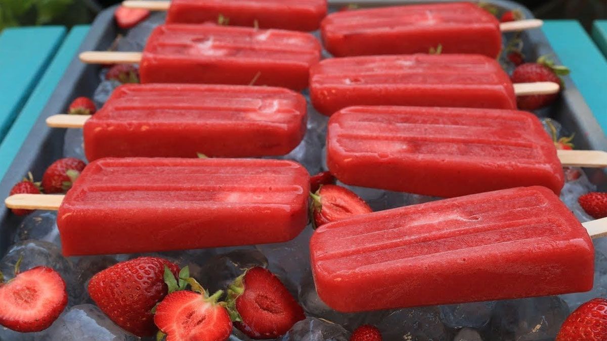 Receta de palitos de helado de frutilla para los chicos