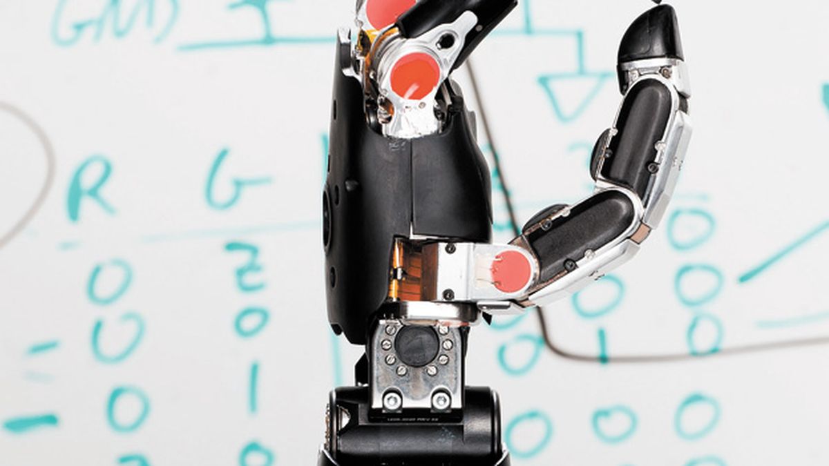 Una prótesis robótica que devuelve la sensación del tacto