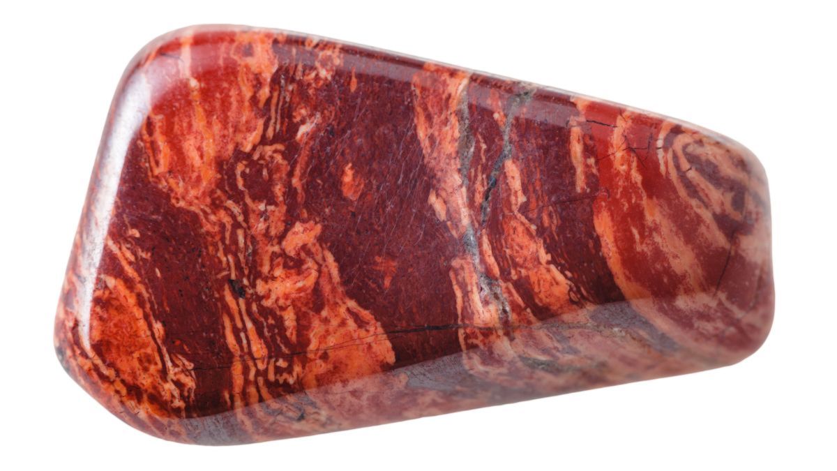 Cuáles son los beneficios y usos que tiene la piedra jaspe rojo