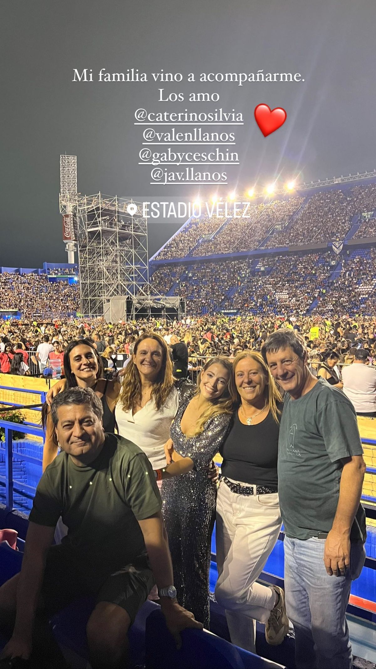 Clara Ceschin abrió el primer show de Ricardo Arjona en Vélez ante una ...