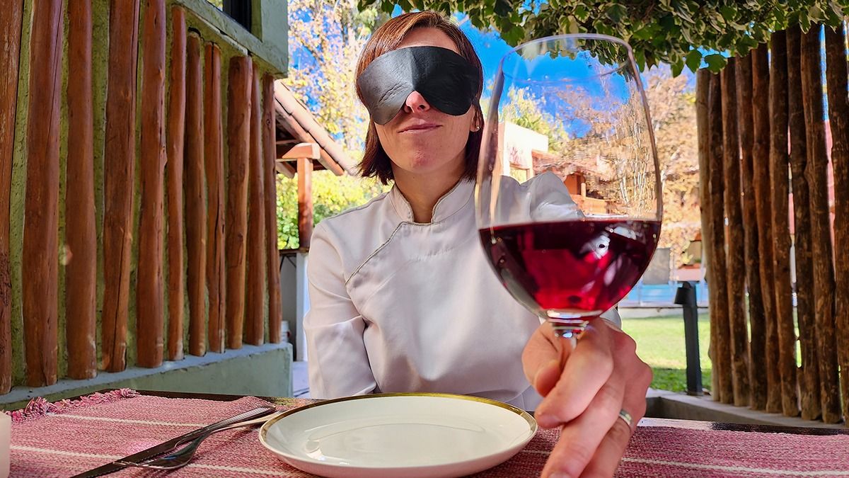 La chef mendocina que organiza cenas a ciegas para que la gente viva ...