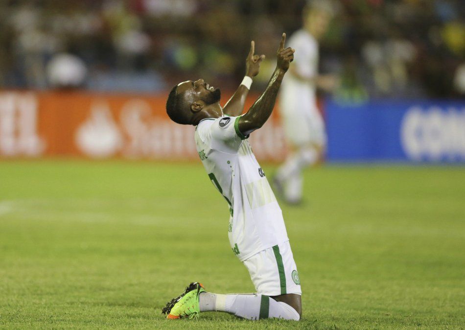 El periodista sobreviviente a la tragedia emocionó con su relato