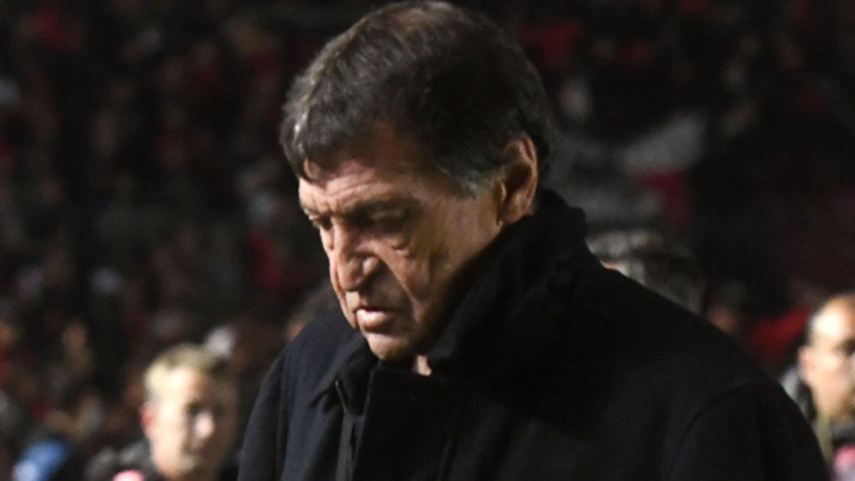 Julio César Falcioni tiene problemas de salud y preocupa al mundo del ...