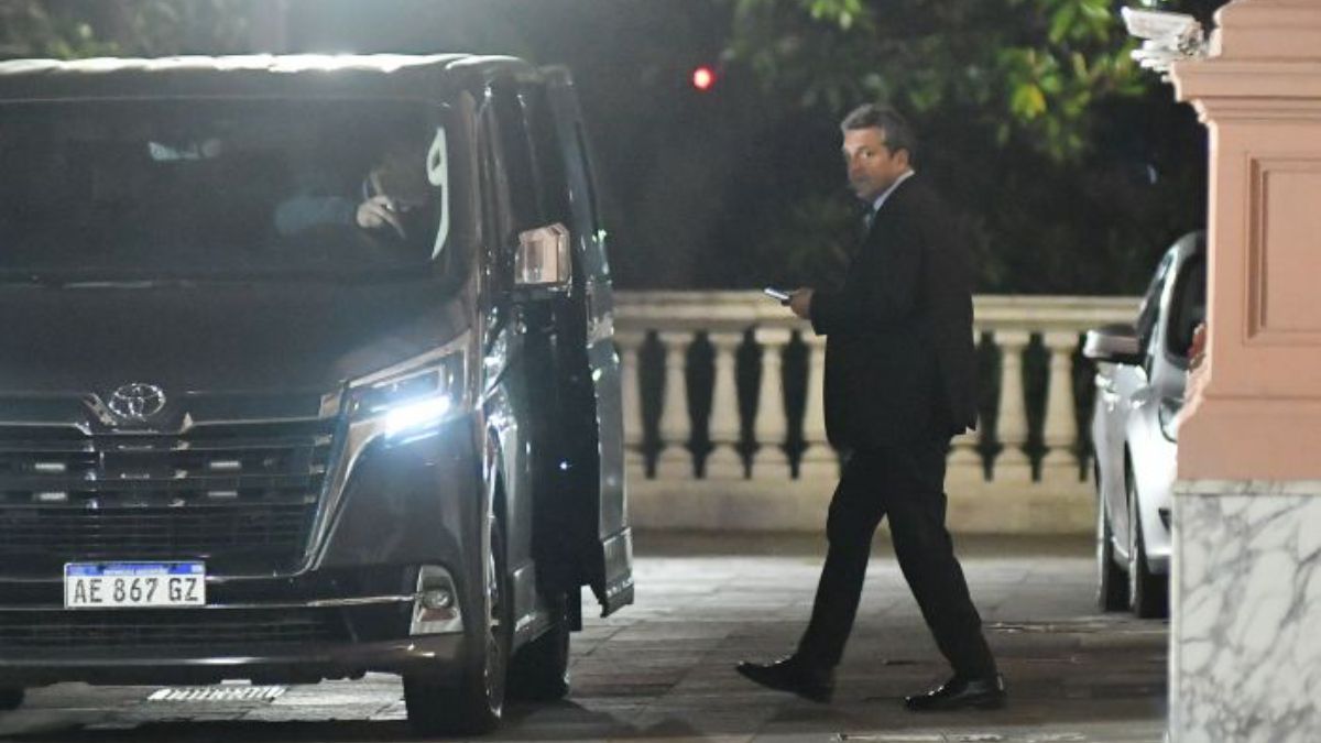 Martín Menem rematará 46 autos oficiales entre los que figuran dos que usaba Sergio Massa