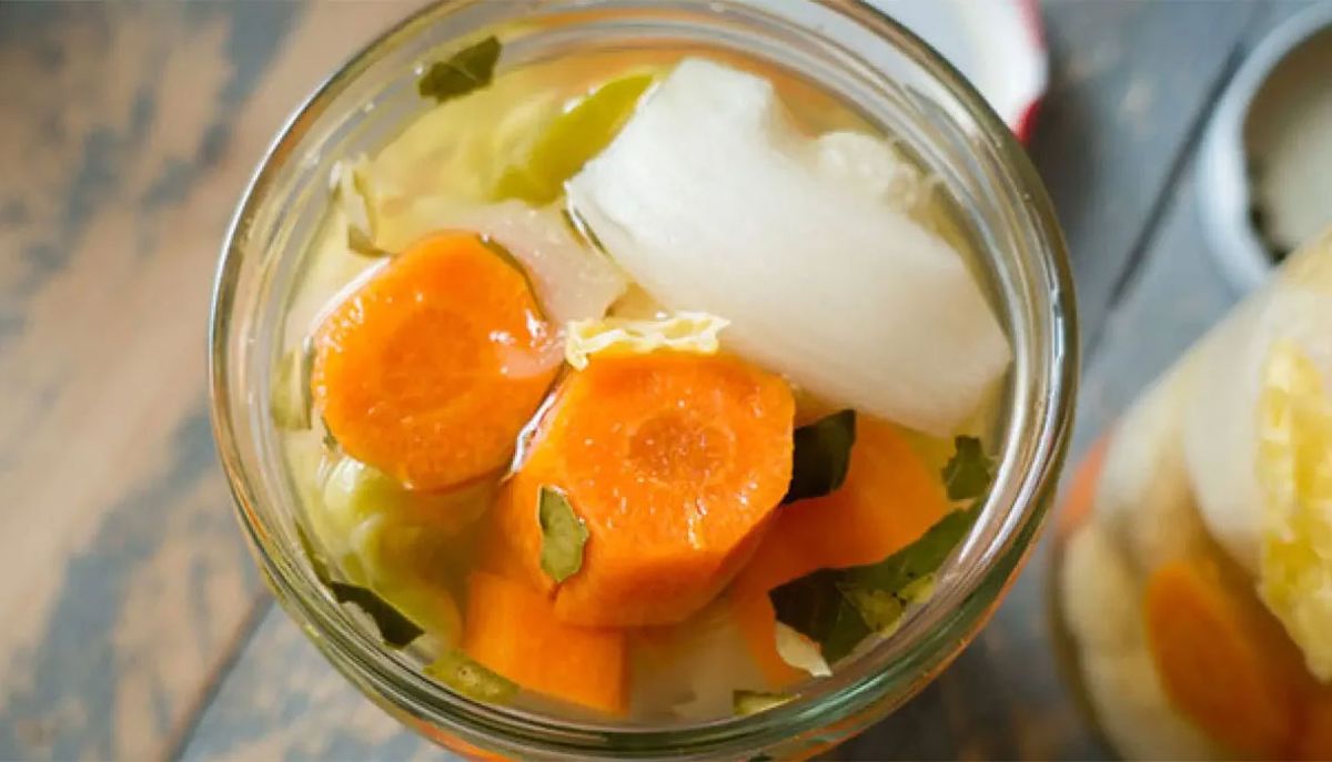 Cómo hacer pickles caseros en conserva: la receta artesanal de la ...
