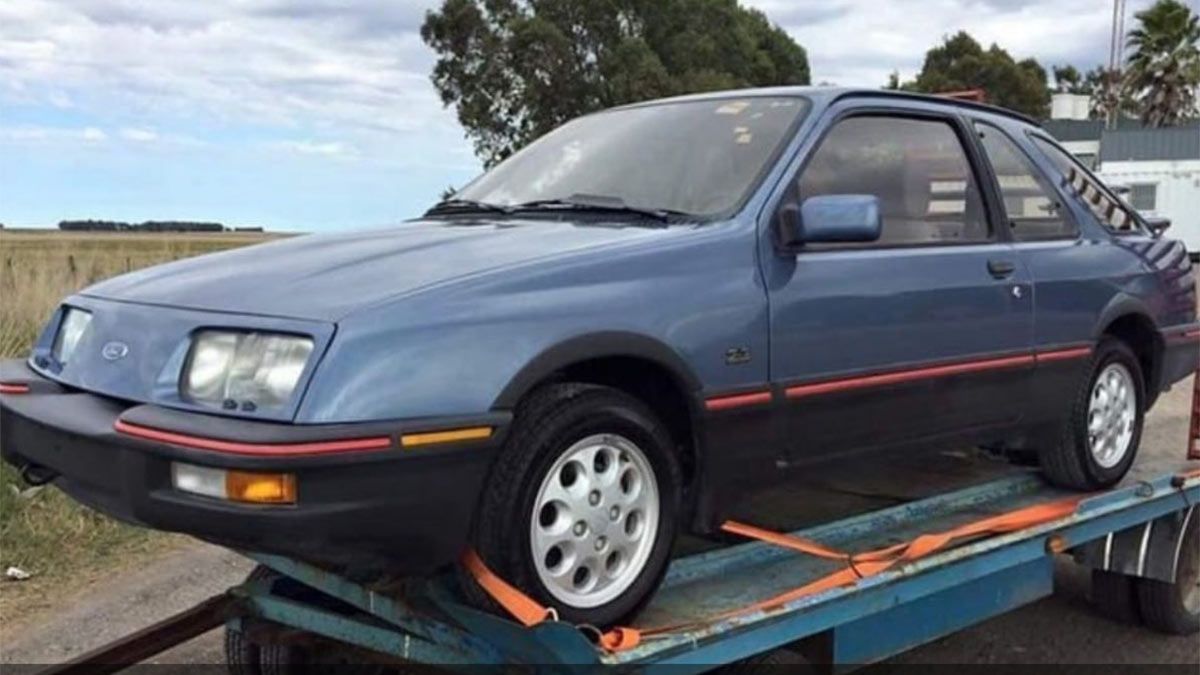 ¡Con los nylons puestos! las fotos de un Ford Sierra X R4 0km que ...