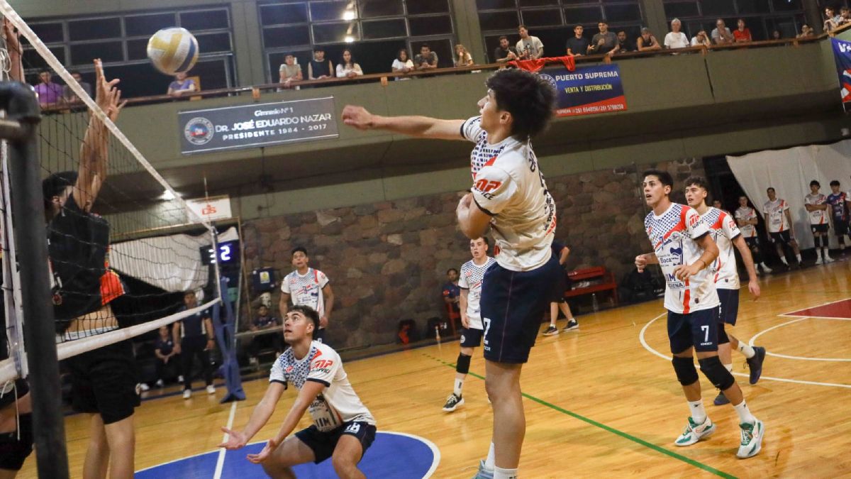 Vóleibol: Club Mendoza de Regatas festejó el título de campeón ...