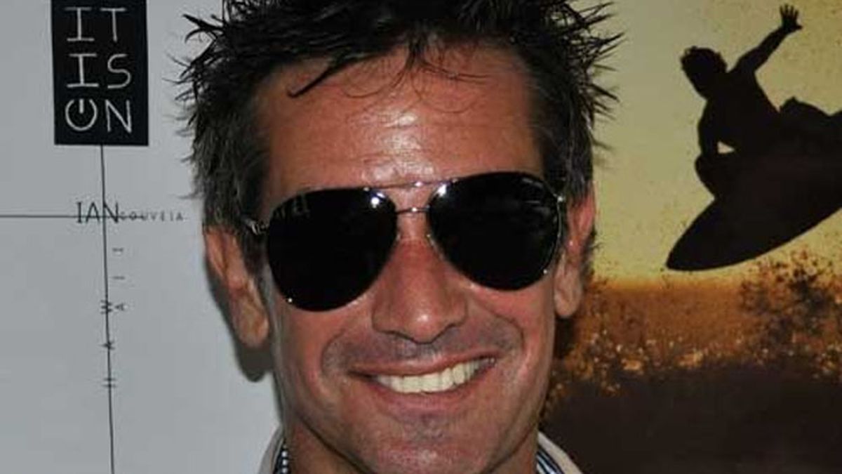 Este eterno soltero también tiene fotos hot