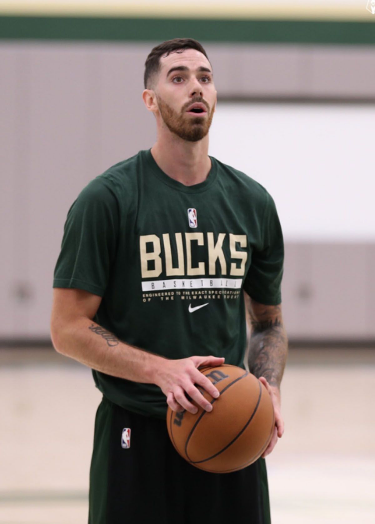 Nba Luca Vildoza Firmará Con Milwaukee Bucks
